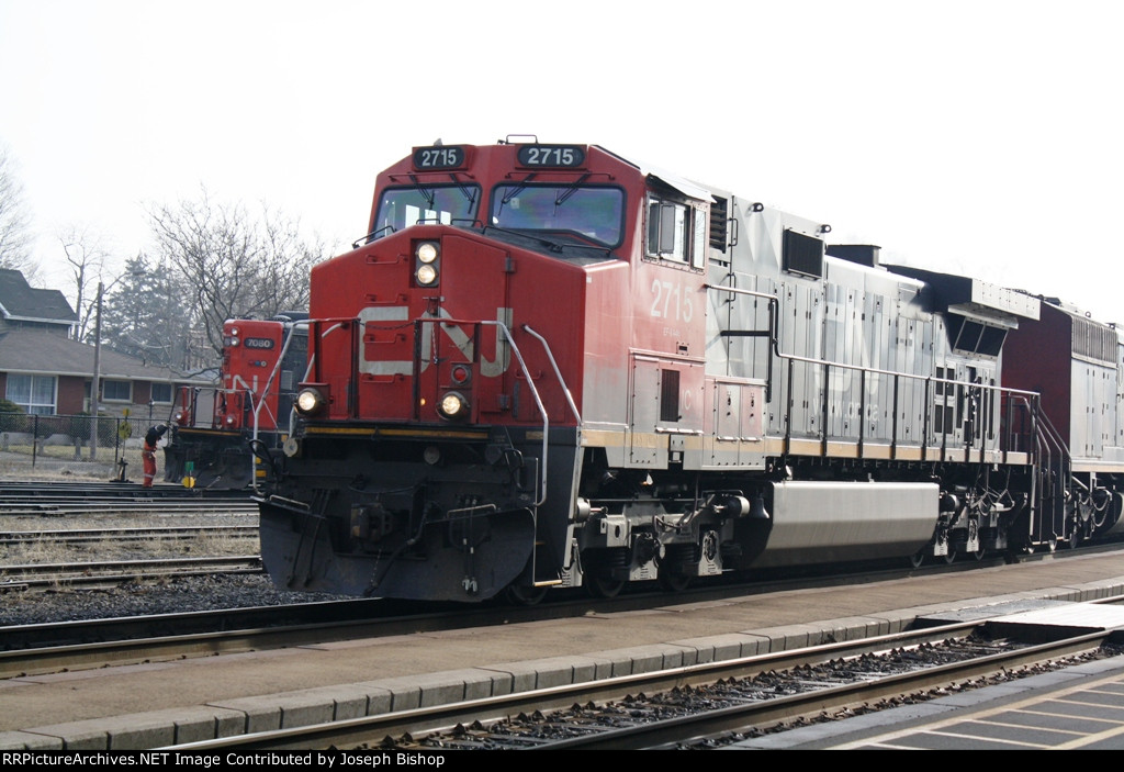CN 2715